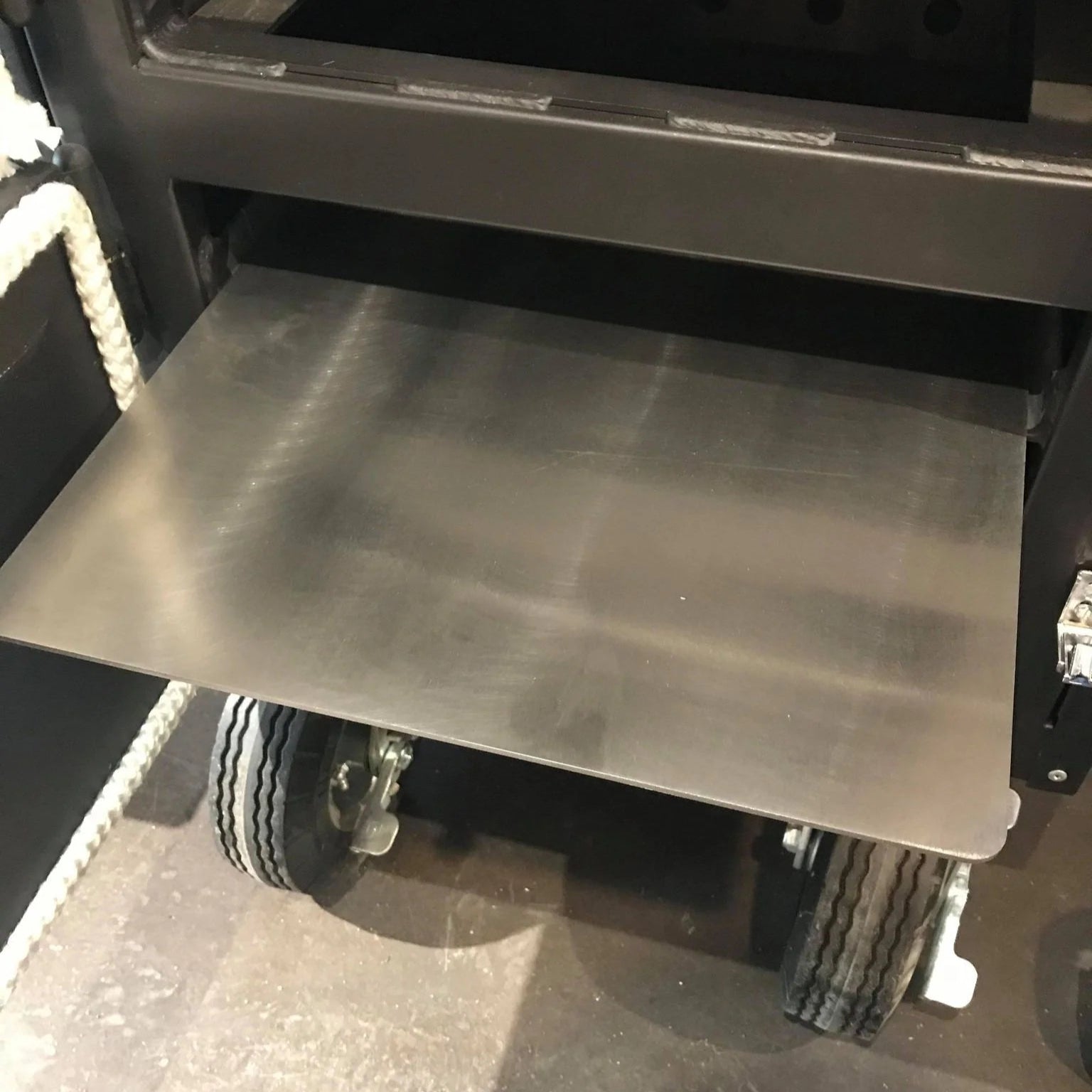 Heat Diverter for the Hot Box – Humphreys BBQ